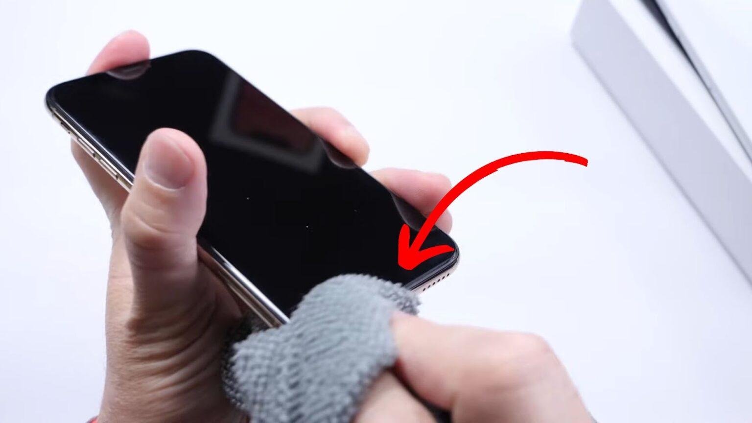 iPhone 12 Microphone [Location, Common Issues, & Solutions] - Alvaro ...